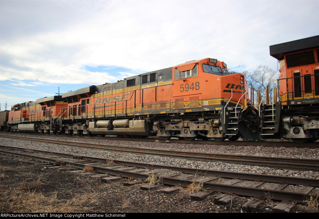 BNSF 5948